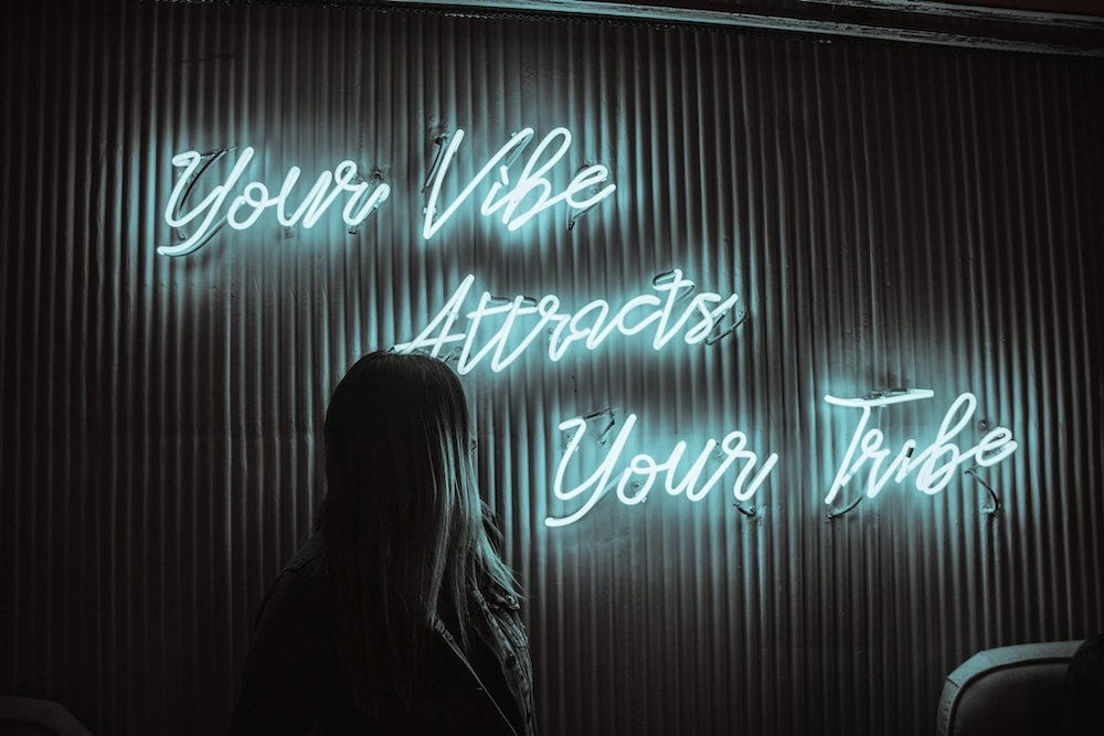 The Many Ways to Use Neon Sign. Any establishment or residence can ...
