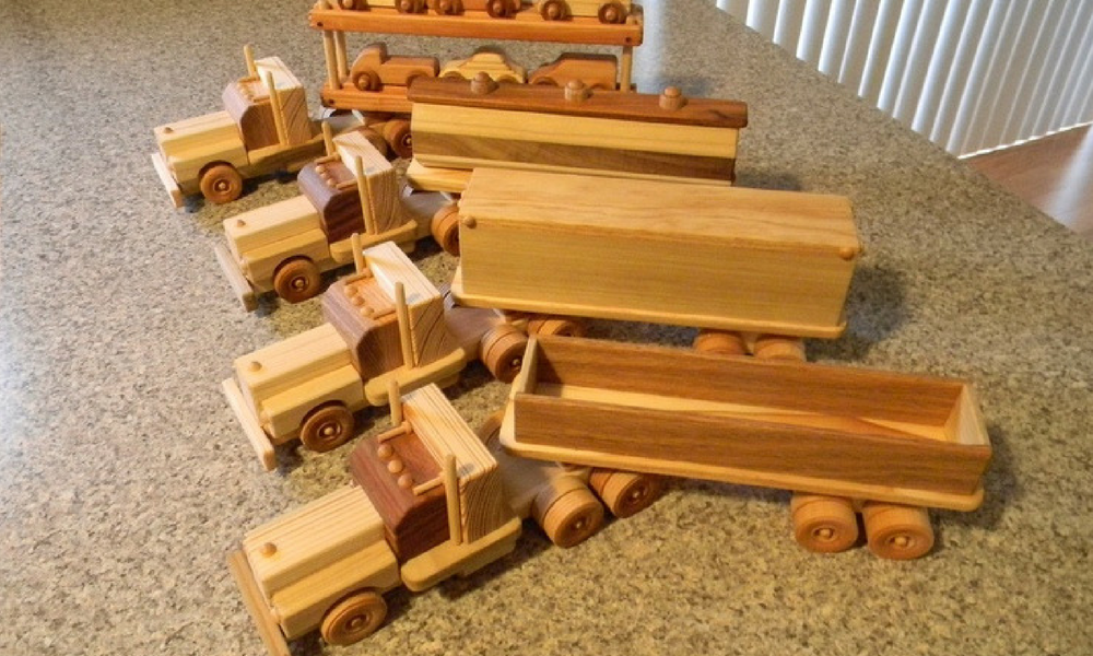 Why Should You Choose Wooden Handmade Gifts? | by Aussie Woodcraft ...