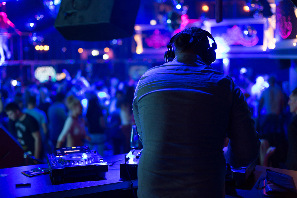 Commercial Entertainment places must have to Design with lot of Light ...