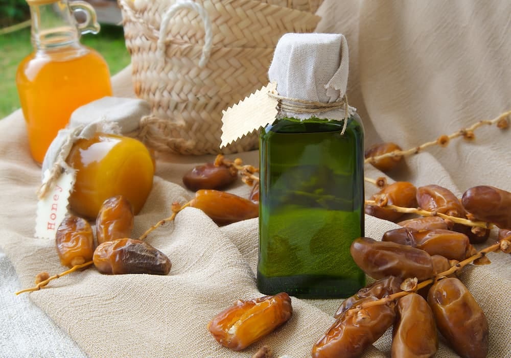 Amazing date seed tea oil skin benefits revealed | by Javad Qadimi | Medium