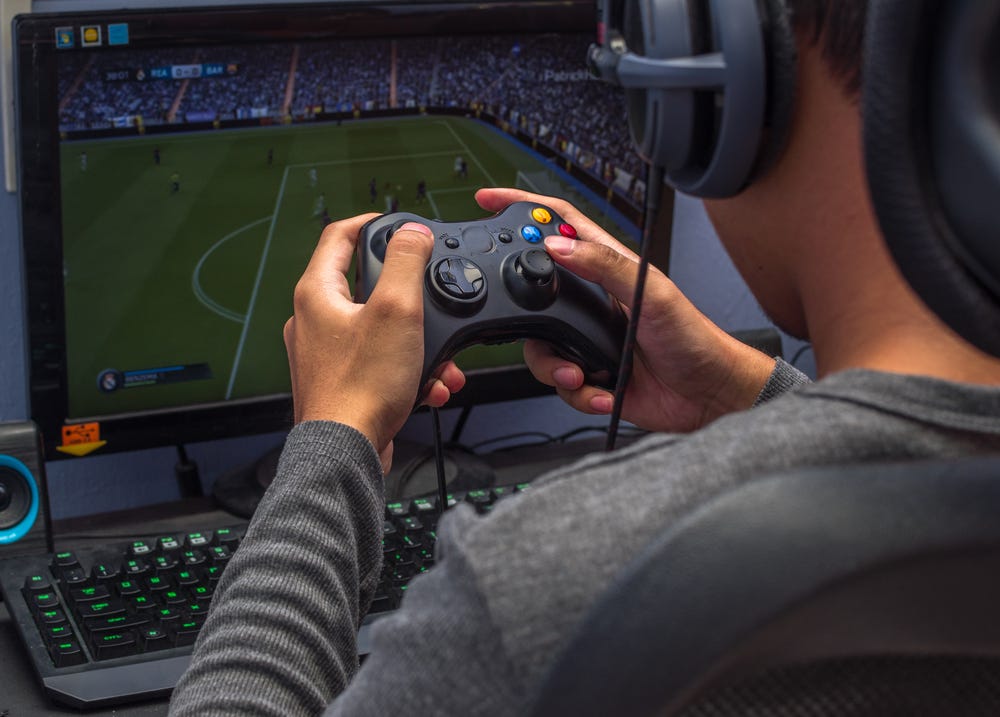 How to be a better FIFA player: top tips from Benedikt Salzer | by ...