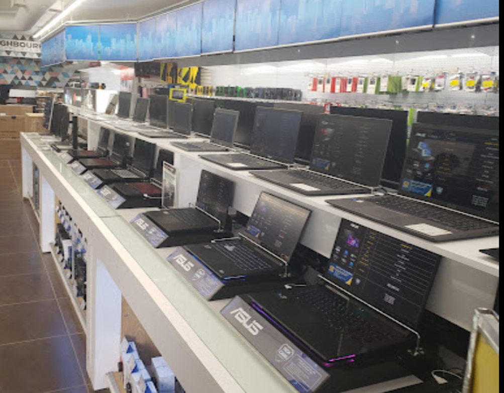 The Dying Electronics Retail Market in Toronto | by Vishali | Jun, 2024 ...