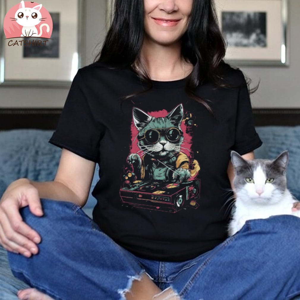 Cartoon cat dj t shirt - Mixtryham - Medium