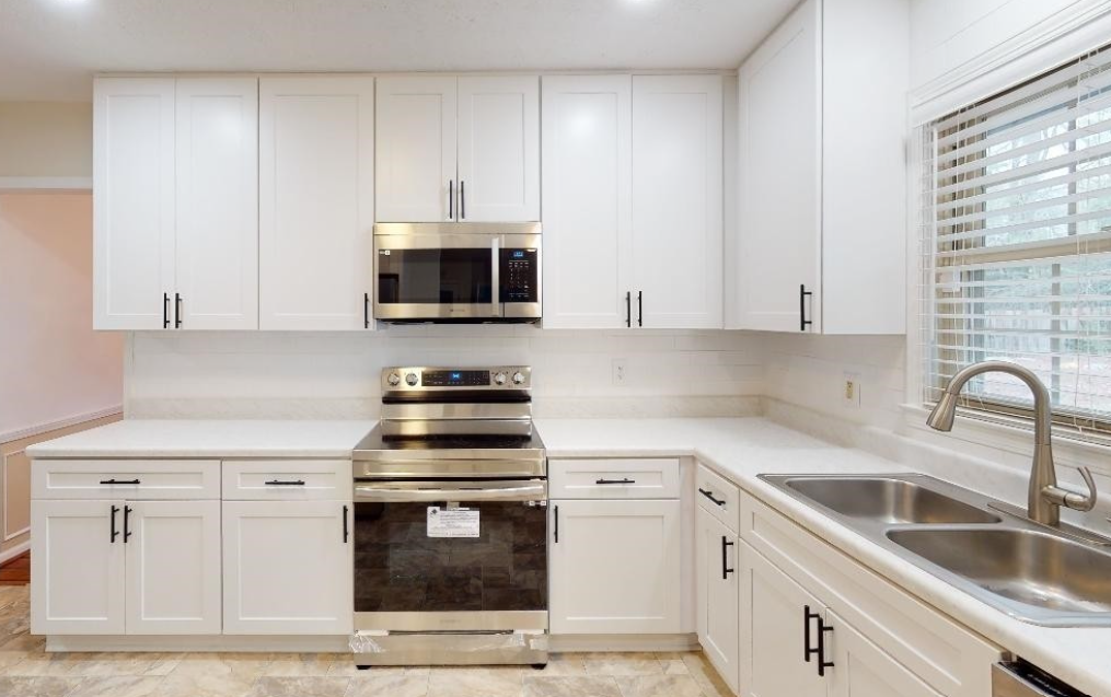 Upgrade Your Kitchen with Pure Skillz Construction: Premier Kitchen ...