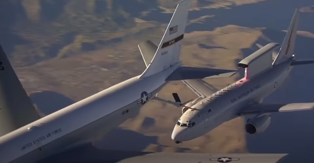 Why the USAF is Replacing Its Iconic AWACS Planes with the E-7 ...