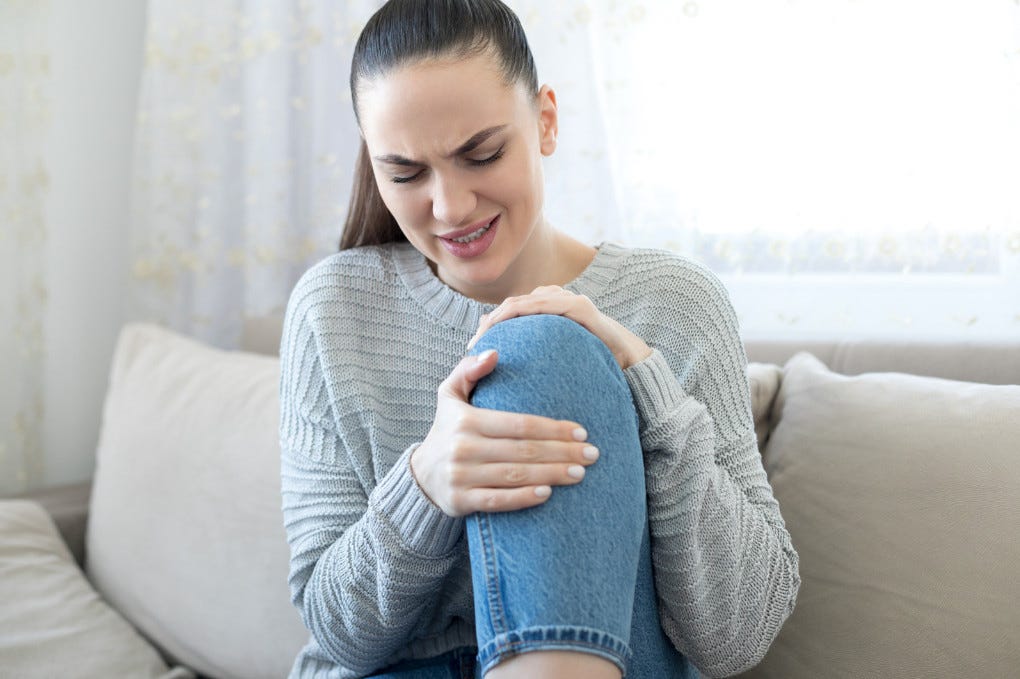 Swollen Knee Treatment at Home: Relief and Recovery | by DrVitalTips ...