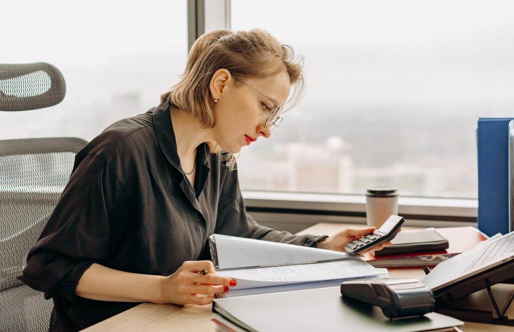 Benefits of hiring a CPA services - Luna Morris - Medium