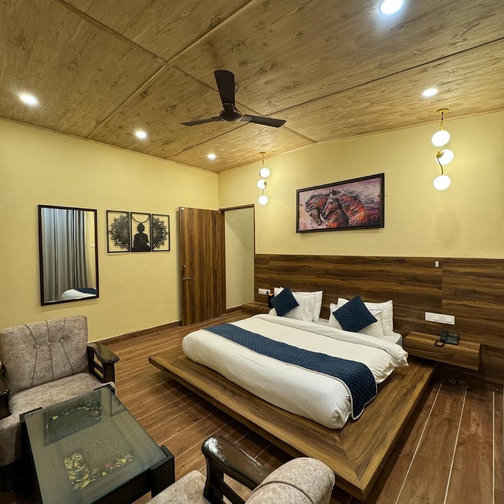 Luxury Hotel Near Panchkula - Dokanishka - Medium