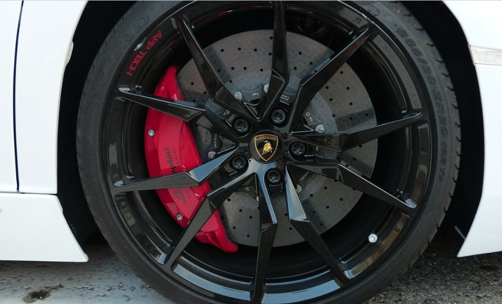 Какие тормоза лучше дисковые или барабанные | by Taganat | Jul, 2024 ...