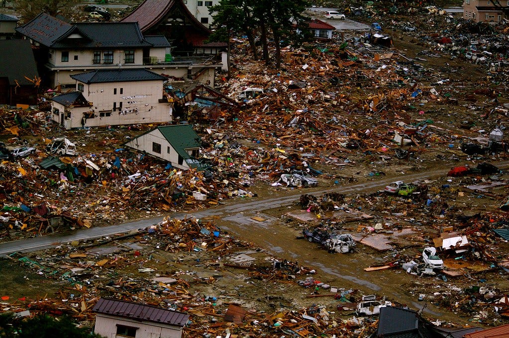 Tohoku Earthquake 2011 R~n