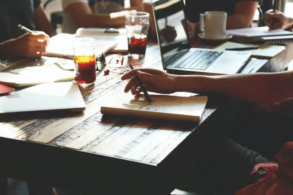 5 Practical Tips: Conducting Efficient Meetings | by Huddles | Medium