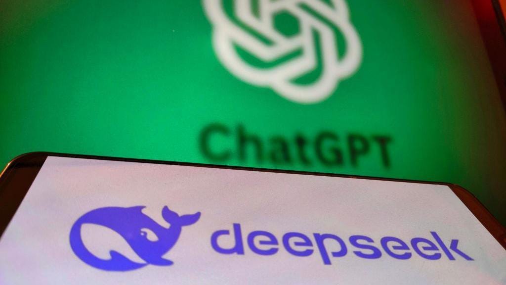 Chat GPT vs DeepSeek Architecture | by Hari | Jan, 2025 | Medium