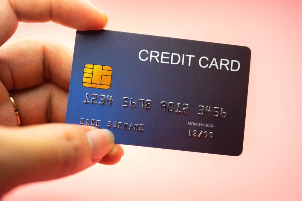 Here Are The Best Credit Cards For 18 Year Olds | by District Media ...