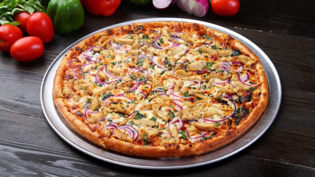🍕 Pizza Paradise: Unleashing Thai Curry Chicken Pizza Magic! | by ...