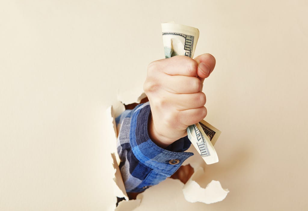 BRIDGING THE GAP: THE ROLE OF PRE-SETTLEMENT FUNDING IN REDUCING ...