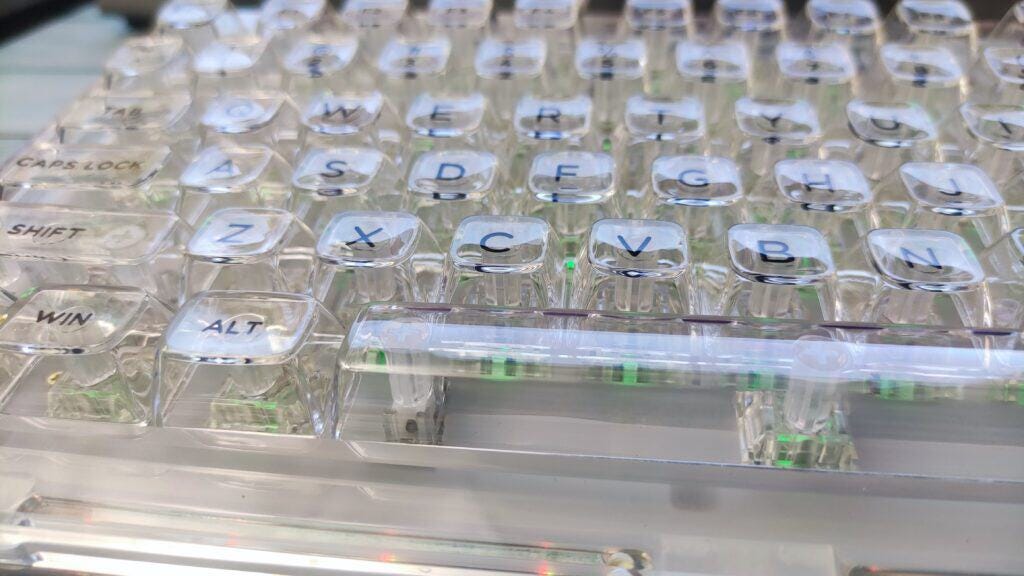 The Best Transparent Mechanical Keyboard? KiiBOOM Phantom 81 v2 | by ...