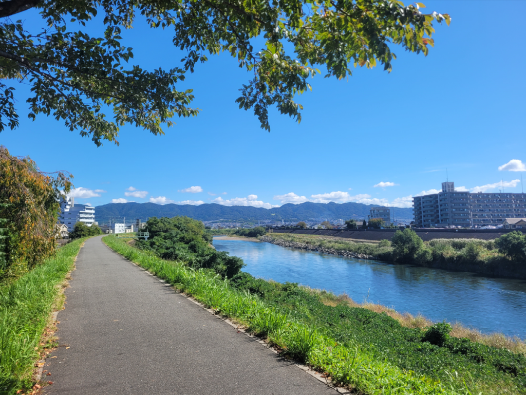 A tale of two rivers — the beautiful Yamashina-Uji intersection | Medium