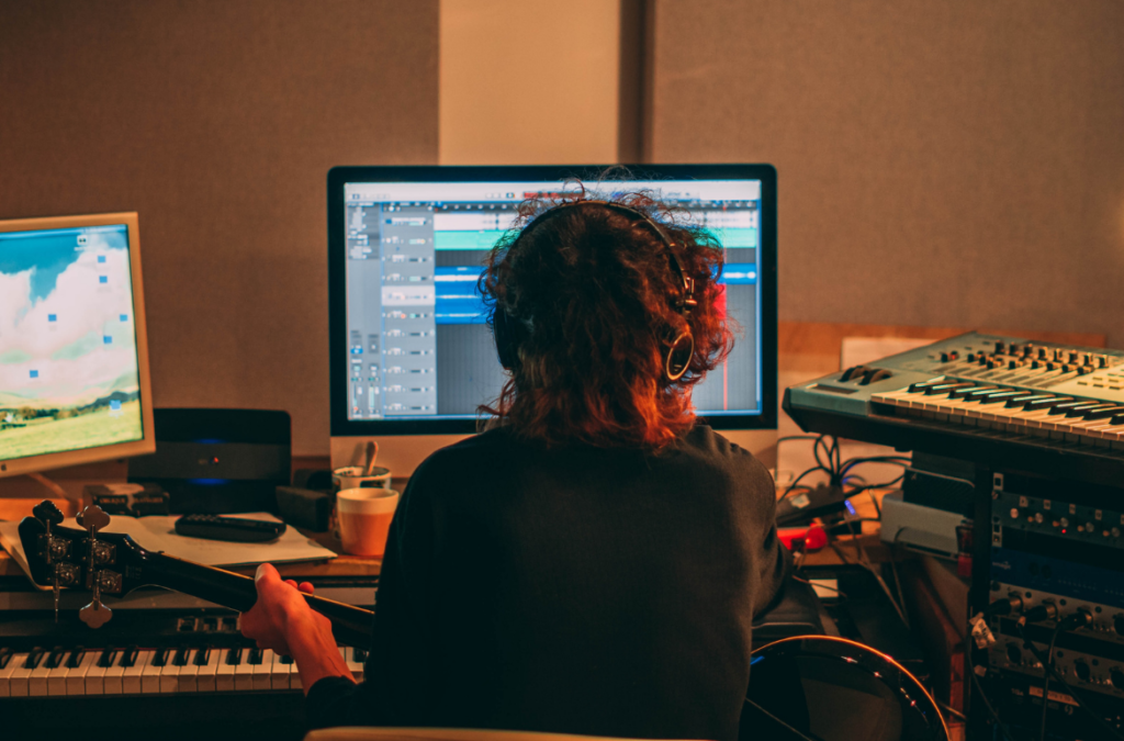 Home Studio Essentials for Beginners: Everything You Need to Get ...