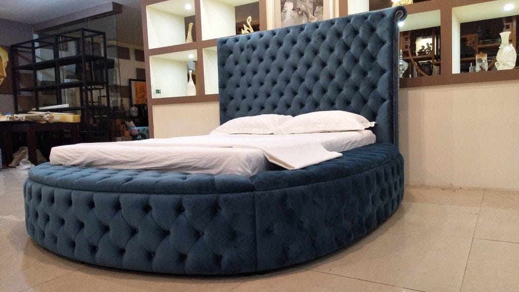 How to Make a Round King Size Bed Look Nice | by california kingbed ...