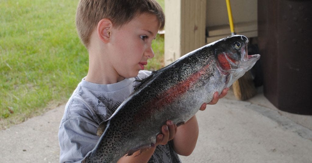 How To Put Sinkers On A Fishing Line | by Daniel Wade | Life of Fishing ...