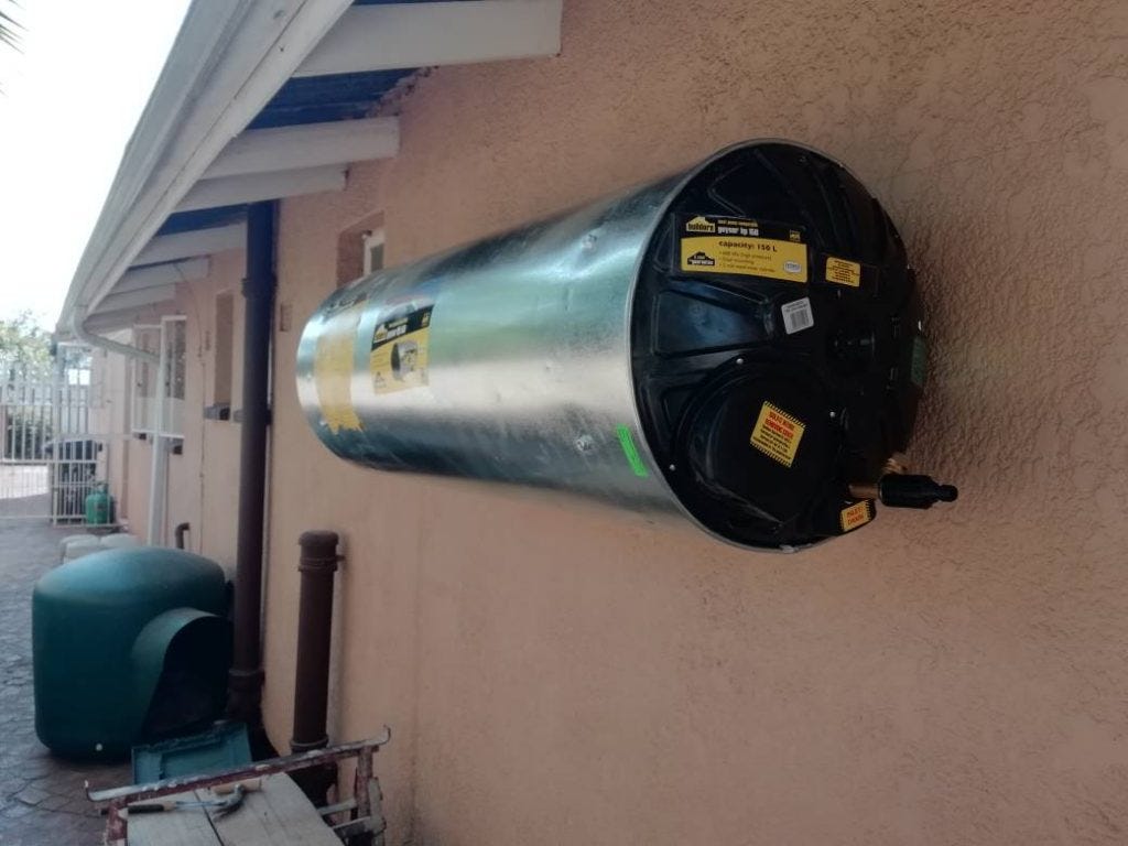 Pretoria East Geyser Specialist. NO CALL OUT FEE | by The Electric Plumber | Jun, 2024 | Medium