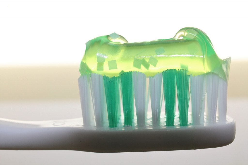 WHAT KIND OF TOOTHPASTE SHOULD YOU USE? | by Dr. Dean Salo | Medium
