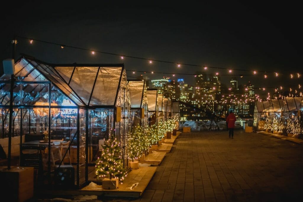 Glass Cafe - Yachinta Clarissa - Medium