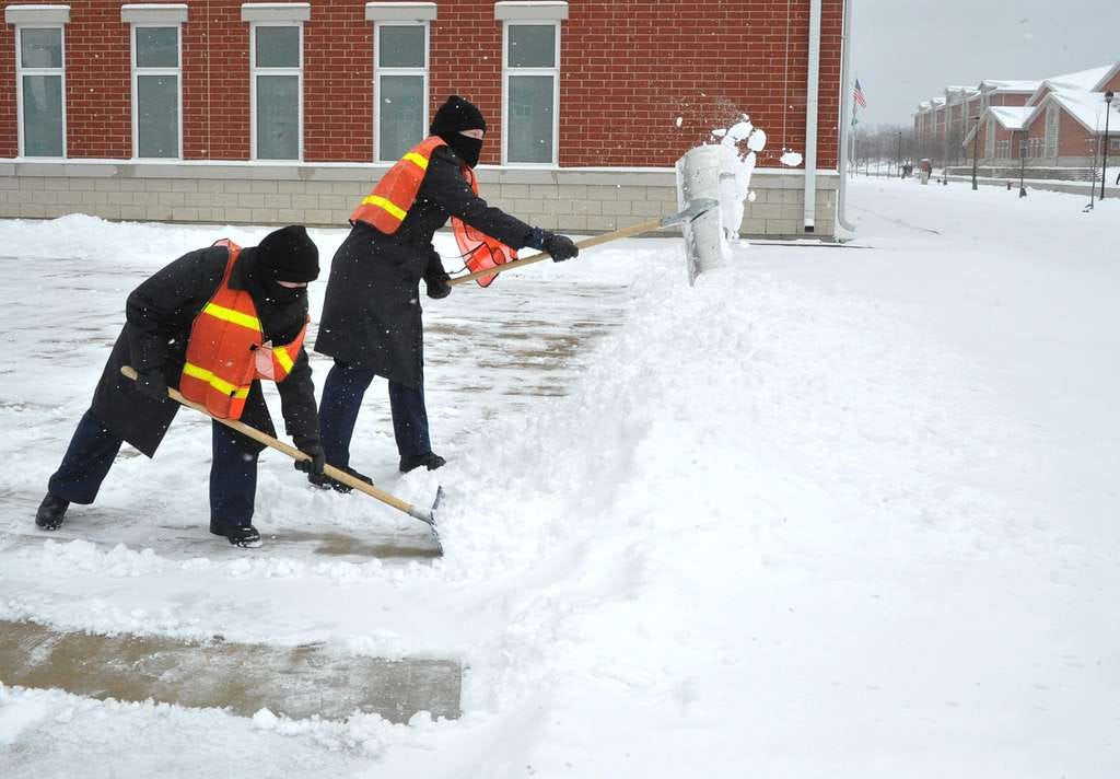 5 Commercial Maintenance Tips For an Accessible Winter Landscape in ...