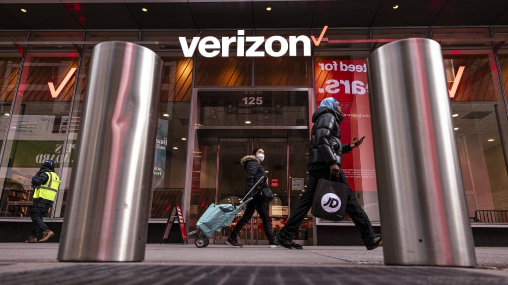 What is Verizon? A Thorough Guide | by Finance Ace | Medium