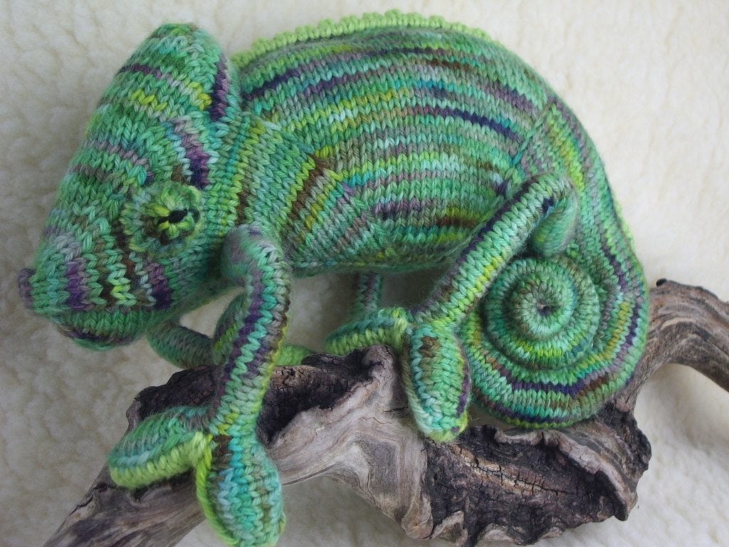 AMAZING KNIT CHAMELEON — HE’S A CHAMPION LOUNGER AND YOU CAN MAKE HIM ...