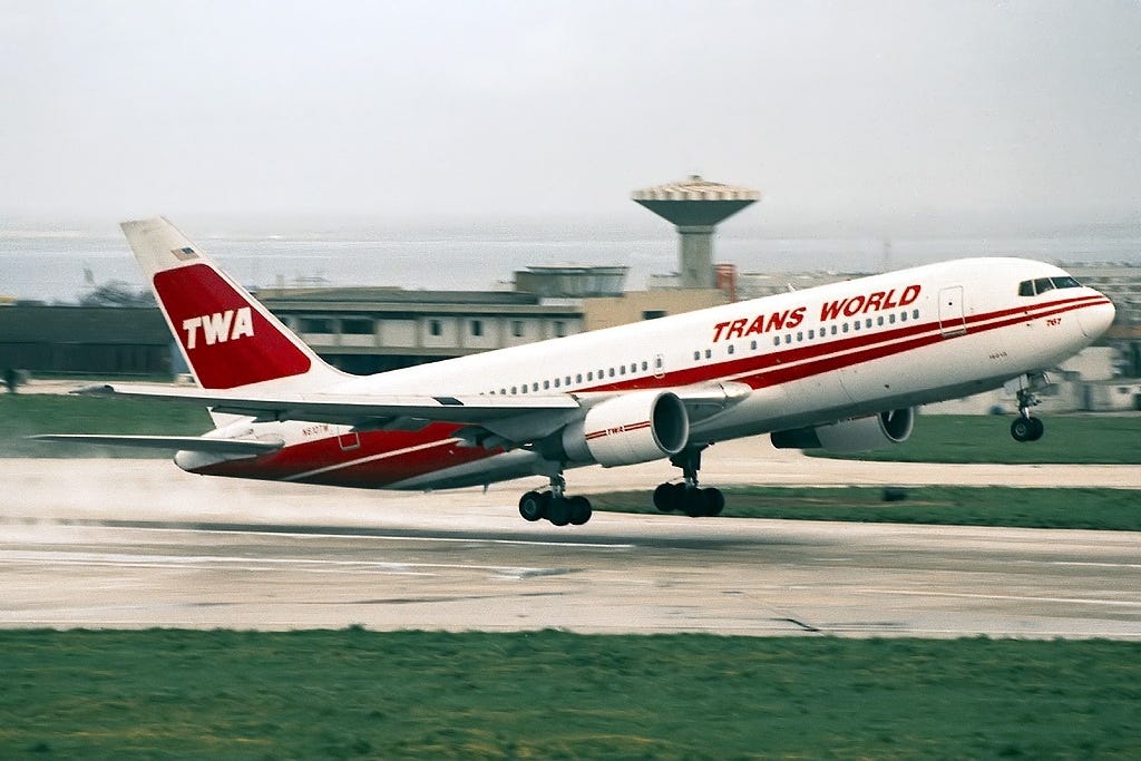 Single Pilot Airliners: The Single Worst Idea | by Ryan McCormick | Jun ...