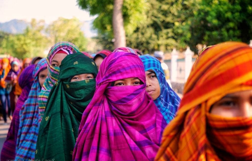 Rimpu, Simbol Perempuan Mbojo. Suku Bima atau biasa dikenal dengan Dou ...