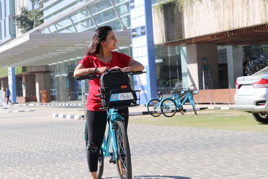 5 reasons to ride a Bike on college campus | by Yulu Bike | Medium