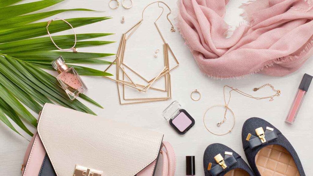 “Revolutionize Your Style: 5 Must-Have Accessories for Every Season ...