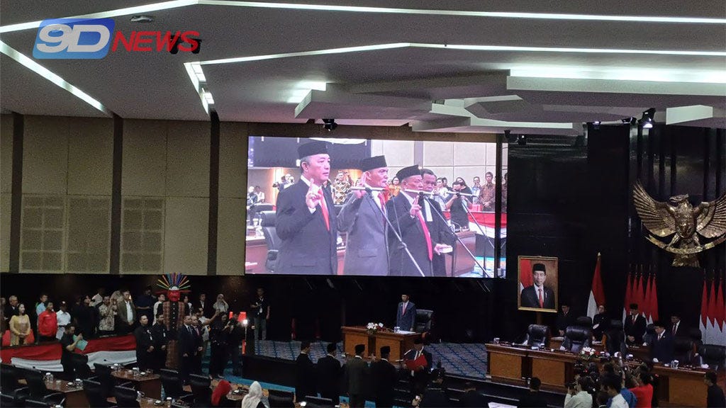 Dewan Perwakilan Rakyat Daerah (DPRD) DKI Jakarta melantik tiga kader ...