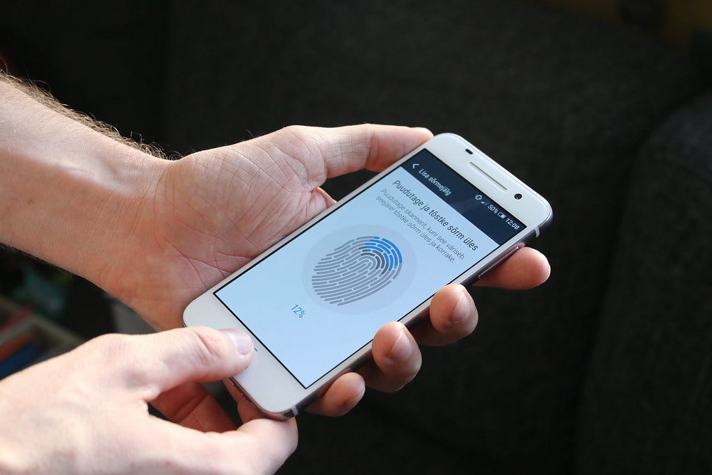 Android BiometricManager class, Biometric authentication solution for Android | by Chetan ...