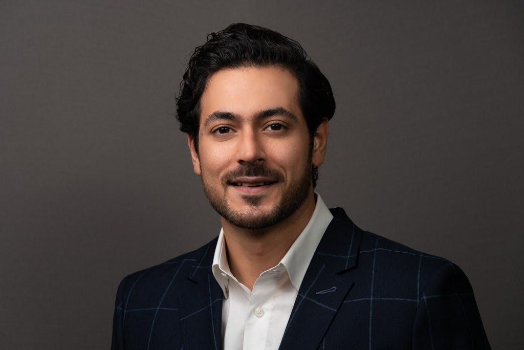 The Power of Professional Real Estate Headshots: A Guide by Capturely ...
