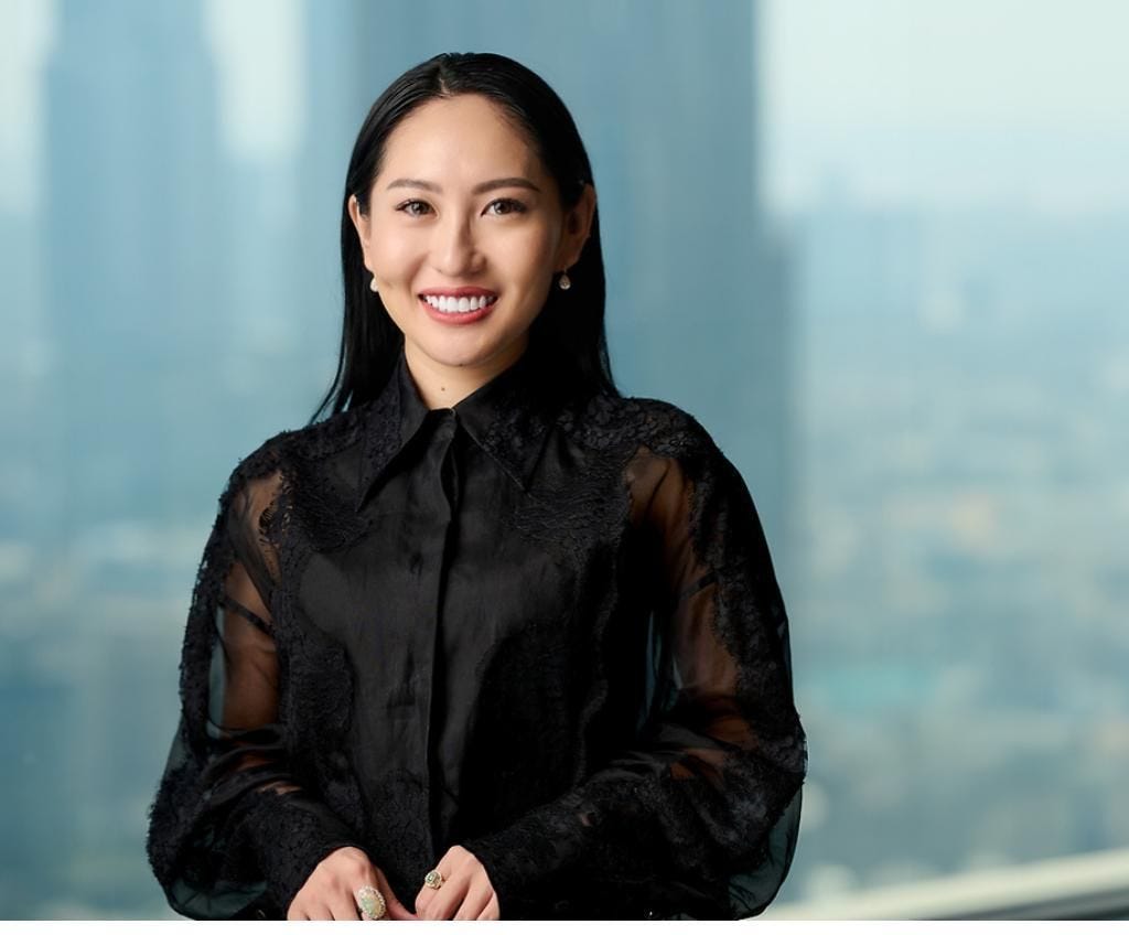 Embracing the Financial Revolution: A Japanese Female Entrepreneur’s ...