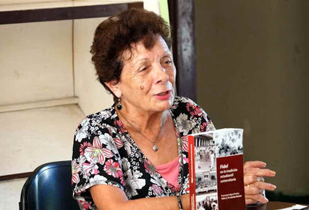 Los juveniles ochenta de Paquita. «Aspiro a que Cuba conserve su… | by Redacción Alma Mater ...