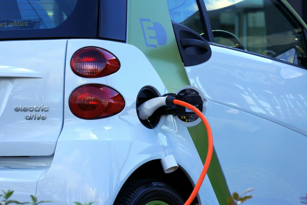 ELECTRIC VEHICLES PROGRESS: DRIVING RANGE AND EFFICIENCY TO NEW HEIGHTS ...