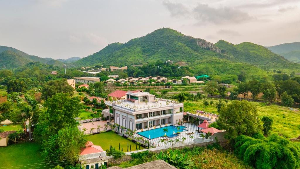Perfect Vacation Retreat in Udaipur - mountain creekvilla - Medium