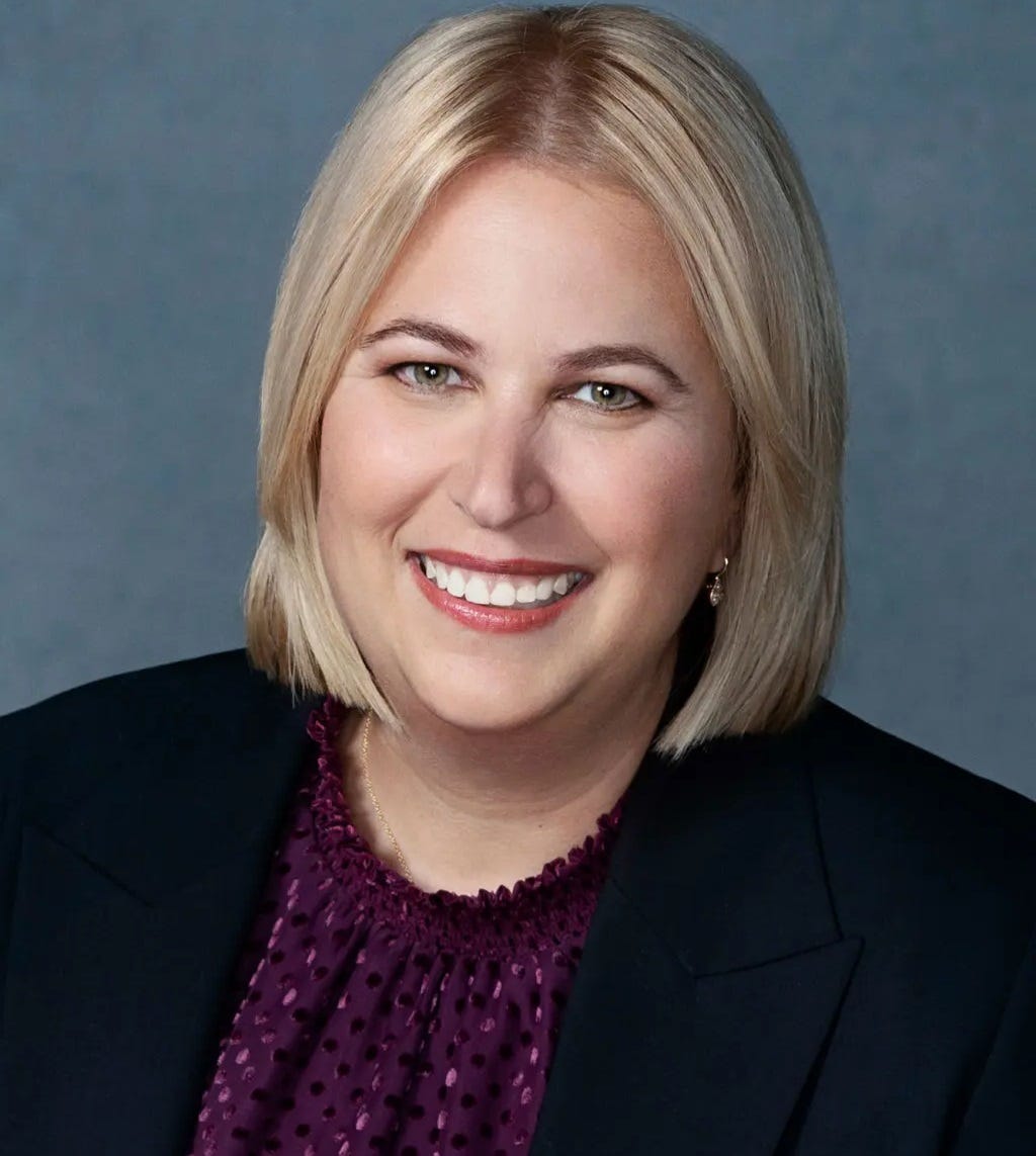 Amy Reisenbach - Amyreisenbach - Medium