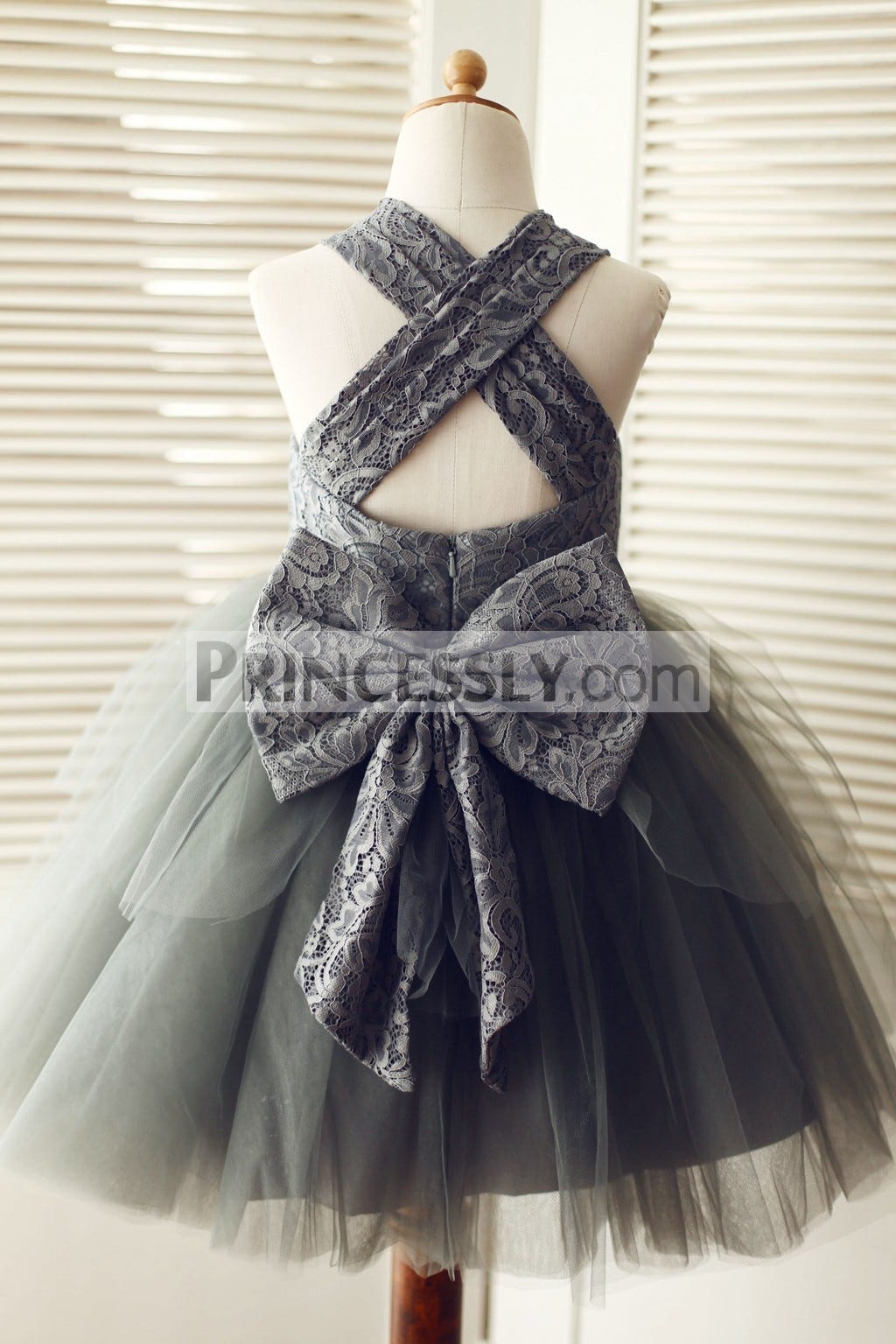 How Gray Color Dress looks Like Princess Style? | by Elsaliang ...