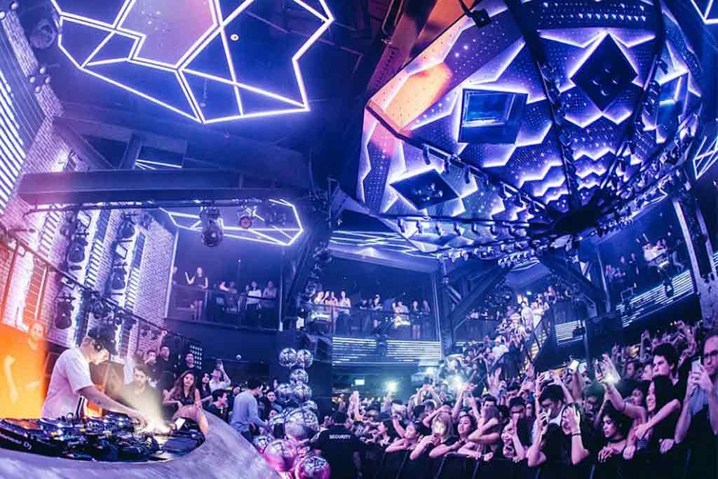 Best Nightclubs in Oman. If you are looking for a place to dance… | by ...
