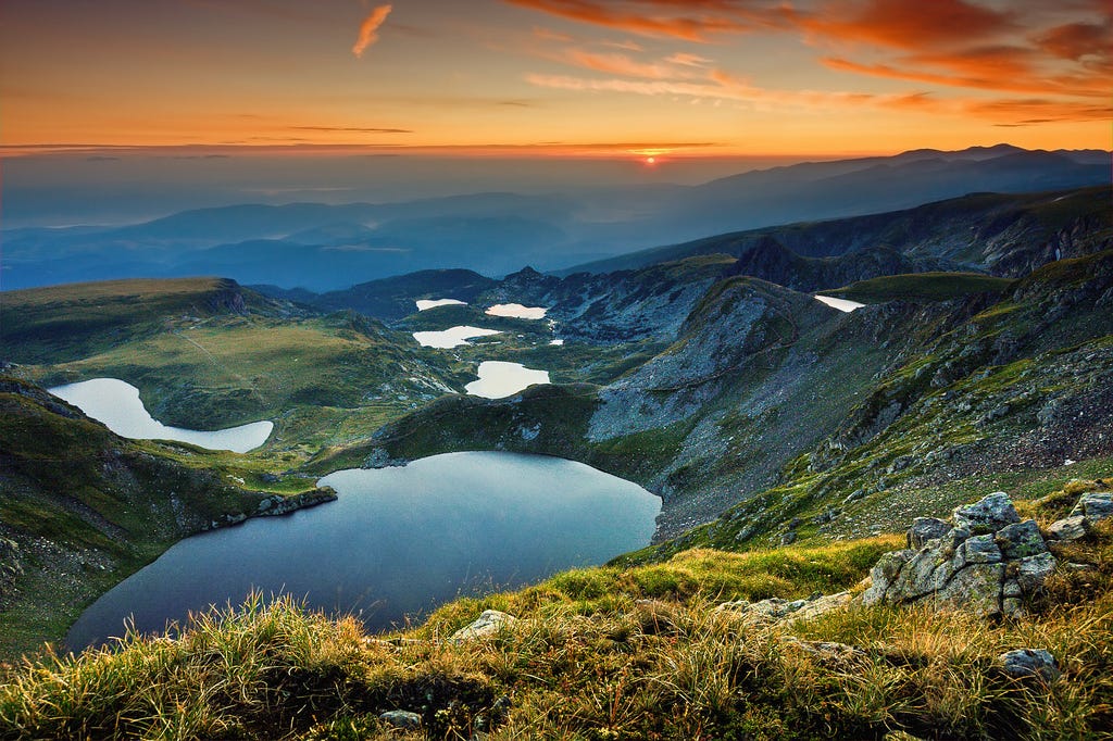Bulgaria, una terra da scoprire. Scarpe comode, zaino in spalla… | by Anna Rocca | Medium