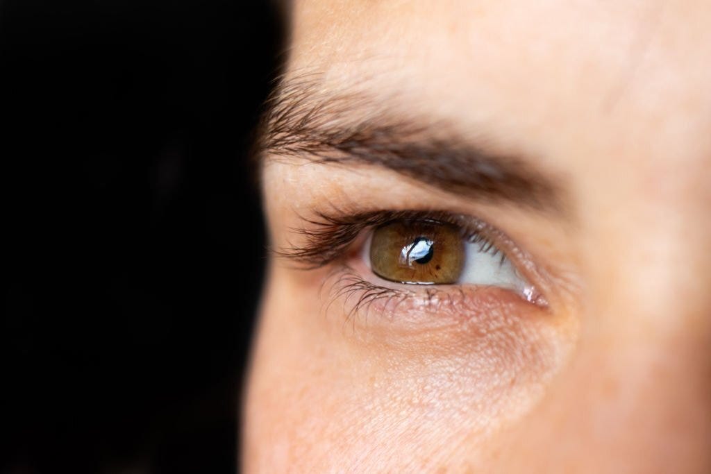 What is Eyelash Thinning and what are its Causes, Diagnosis, and ...