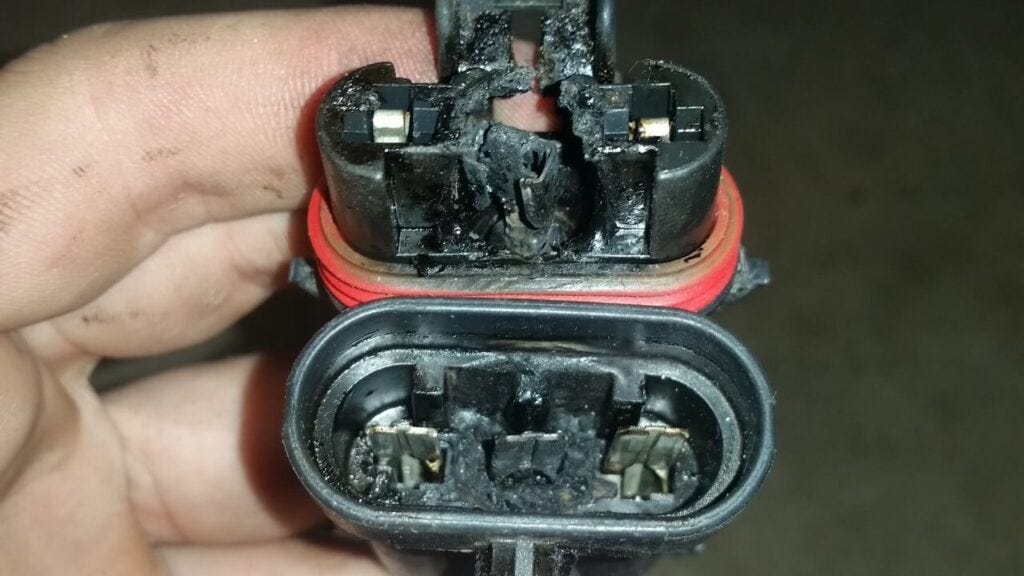 Why my auto connector is melted? - Wenzhou Yilian Electric Co. Ltd - Medium