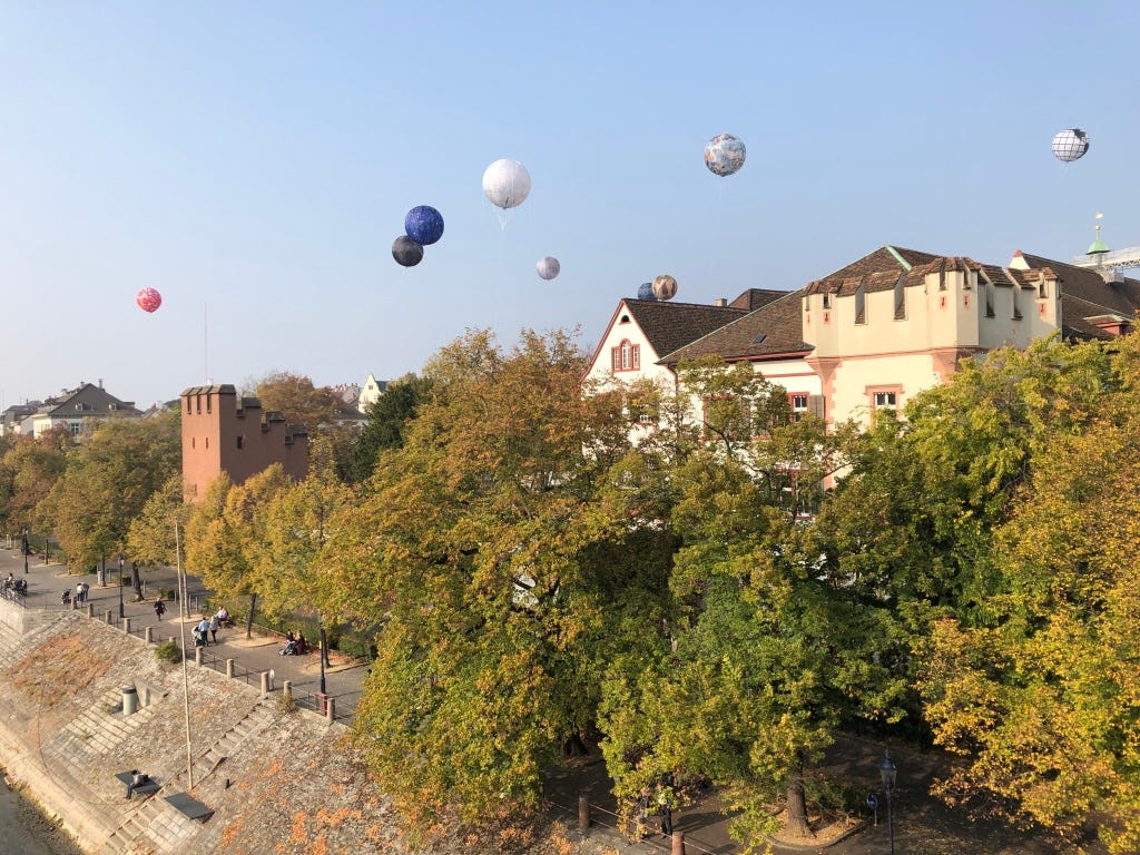 Stranac u stranoj zemlji. Jedna od ključnih knjiga naučne… | by Ivan ...