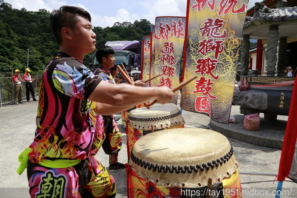https://tay1951.nidbox.com/diary/read/10032132 (哨角隊、震鑼聲、朝統龍獅戰鼓團、龍華原化堂、豐原鎮清宮太子團、豐原鎮清宮神童團…等友宮陣頭、熱烈 ...