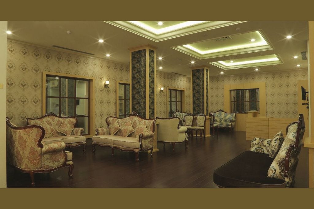 Comfort and Benefits Of Staying At A Three-Star Hotel Run By Rakesh ...